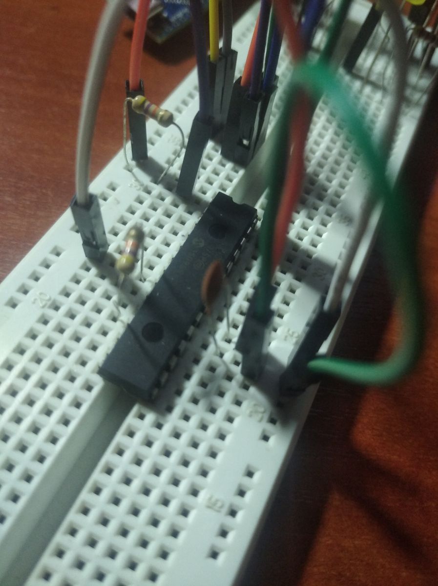 [Rozwiązano] Jak zaprogramować PIC16F913 używając Arduino Nano? - 2