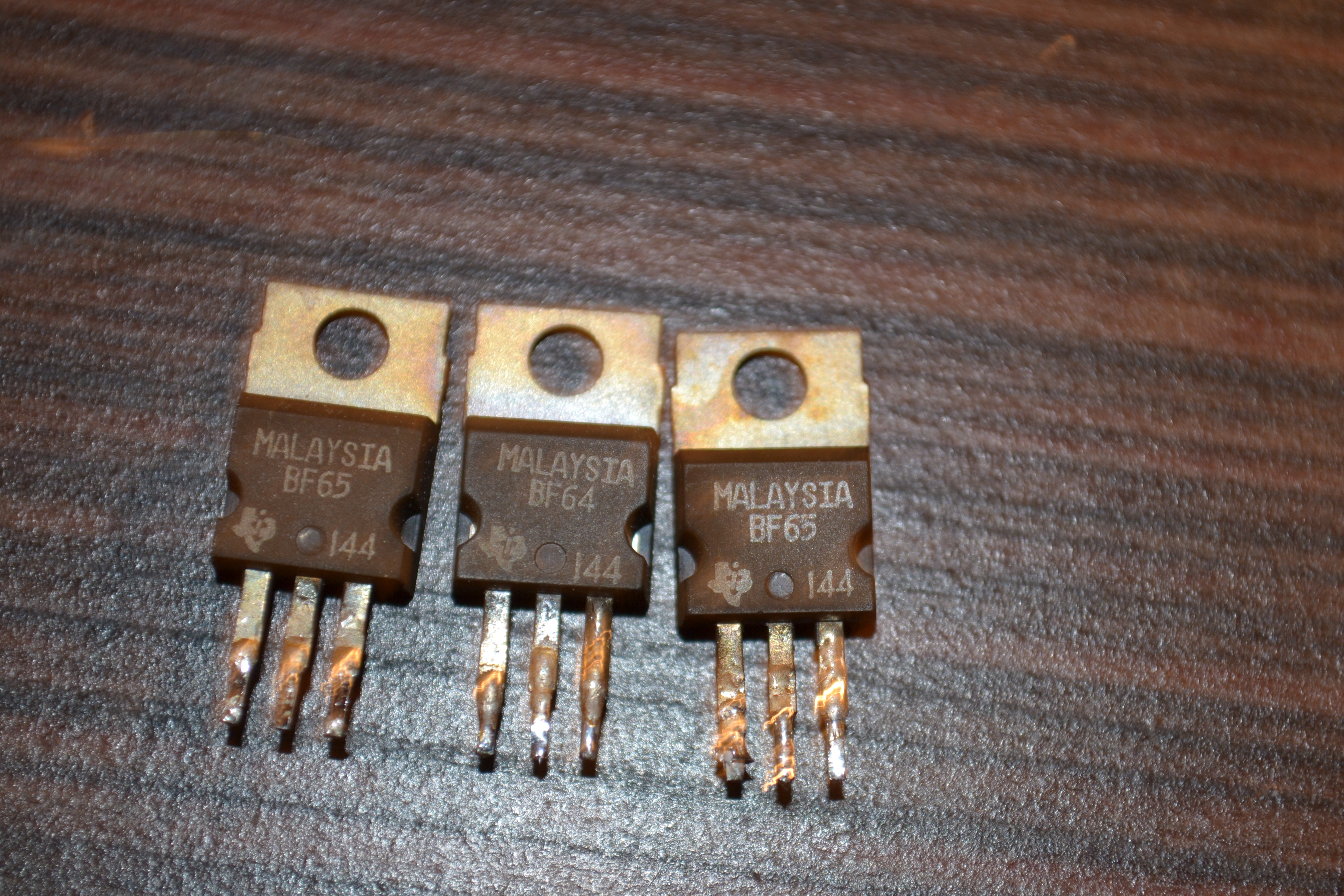 Zamiennik tranzystorów BF65 i BF64 w maszynie BFM Karneval - sterowanie ...