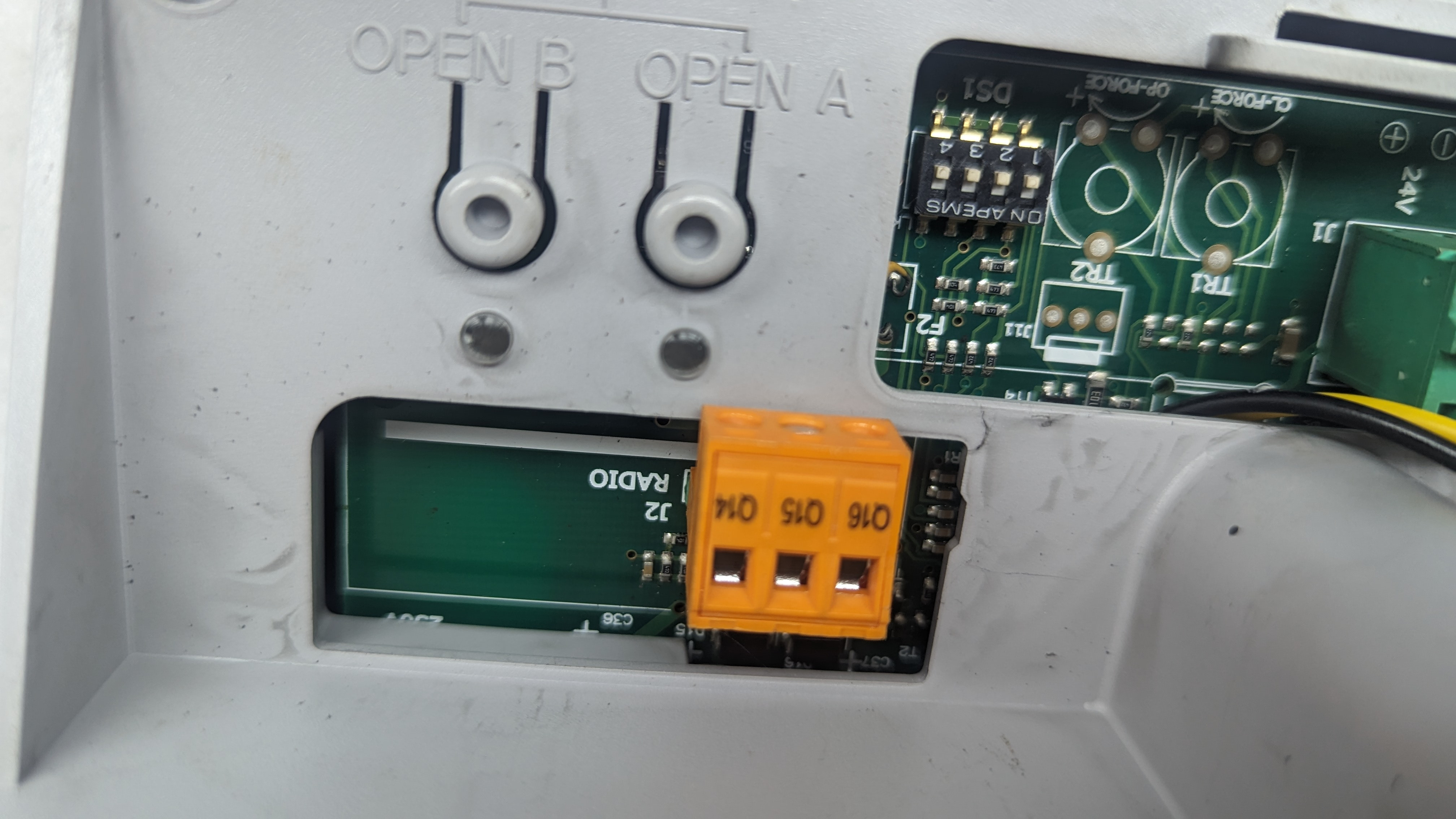 Sterowanie bramami Faac E024S, D600 z jednego pilota