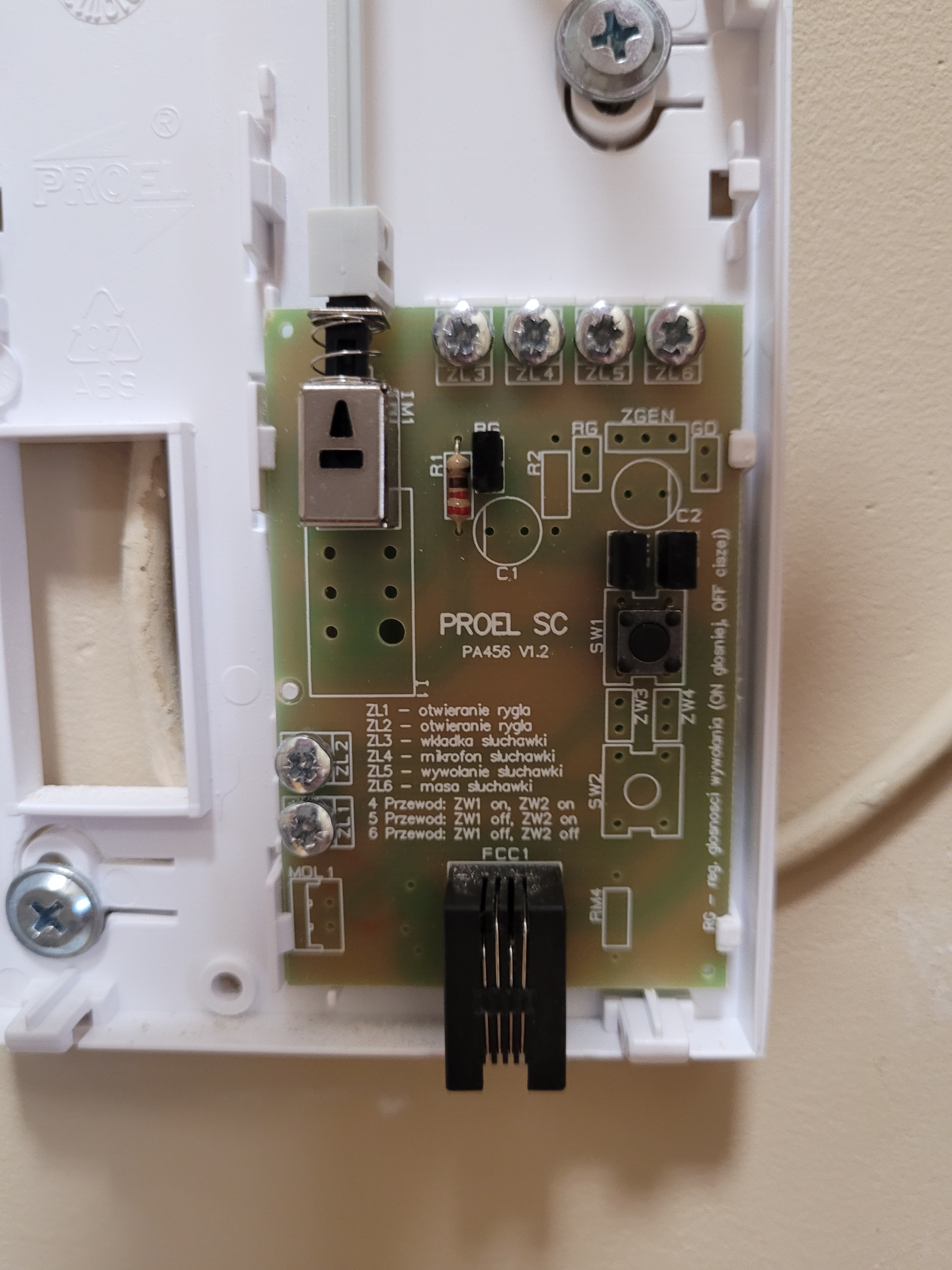 Jak podłączyć domofon Proel PA-456 z 6-żyłowym przewodem? Kombinacje ...