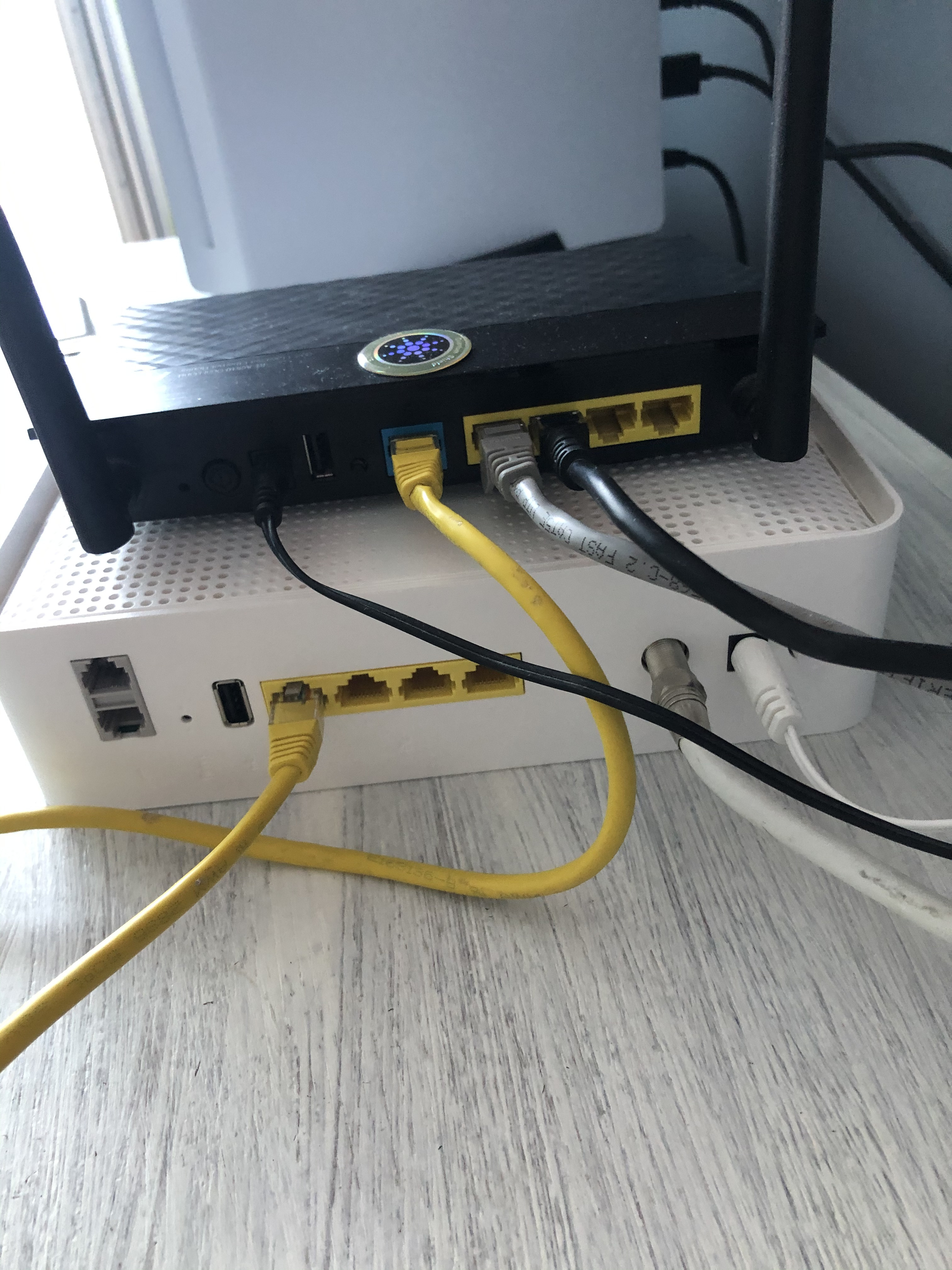 Issue with Technicolor CGA2121 Router: Connectivity Loss on Asus Router ...