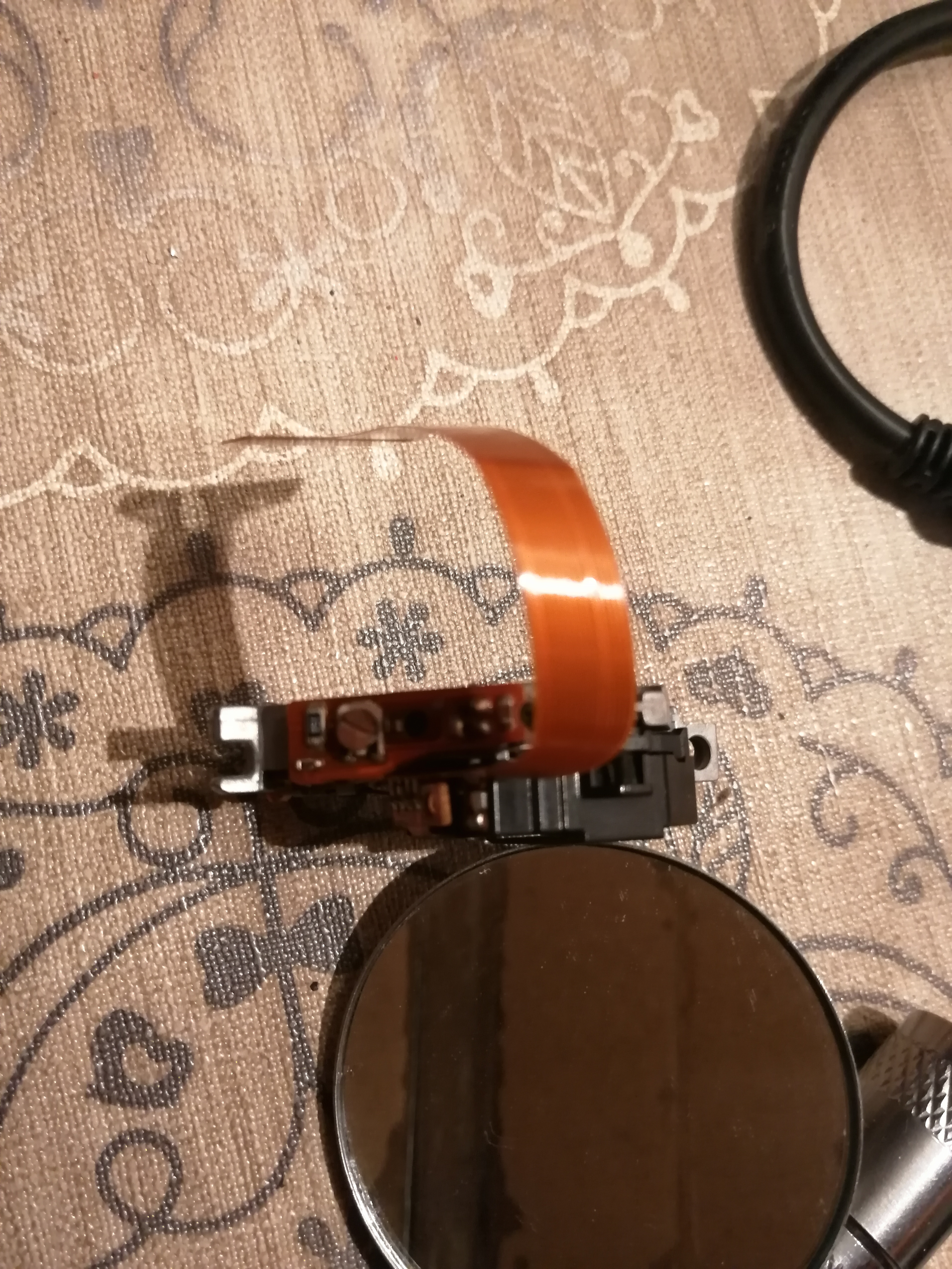 [Rozwiązano] Wymiana lasera CD w mechaniźmie RAE0113z