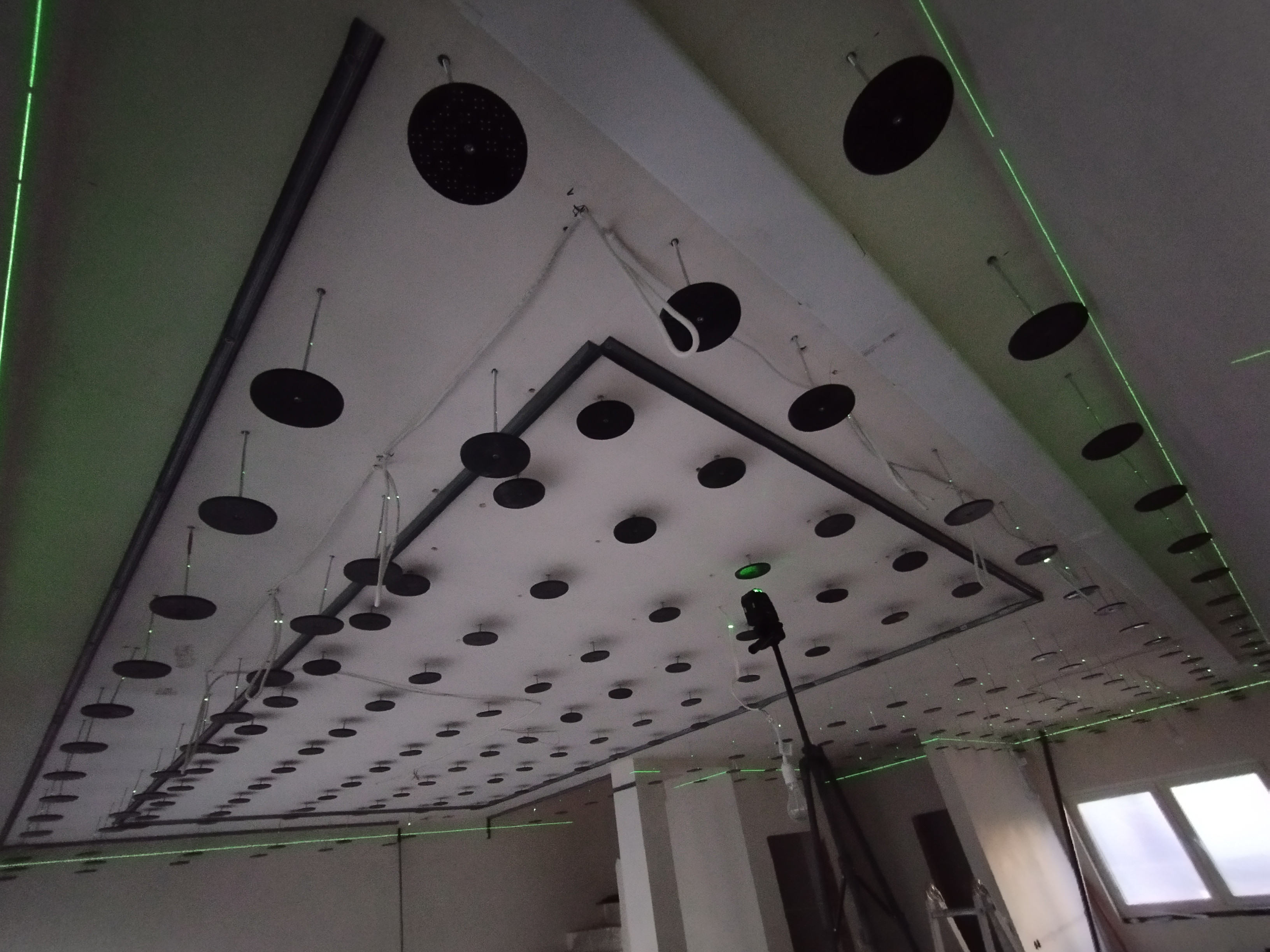 Atlas M System na podłogę drewnianą na legarach vs łaty - wyrównanie ...