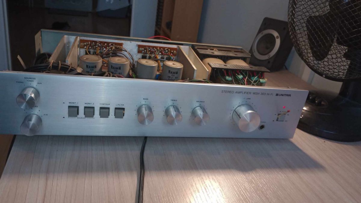 [Rozwiązano] Wzmacniacz UNITRA ws303 HiFi, jedna strona gra ...