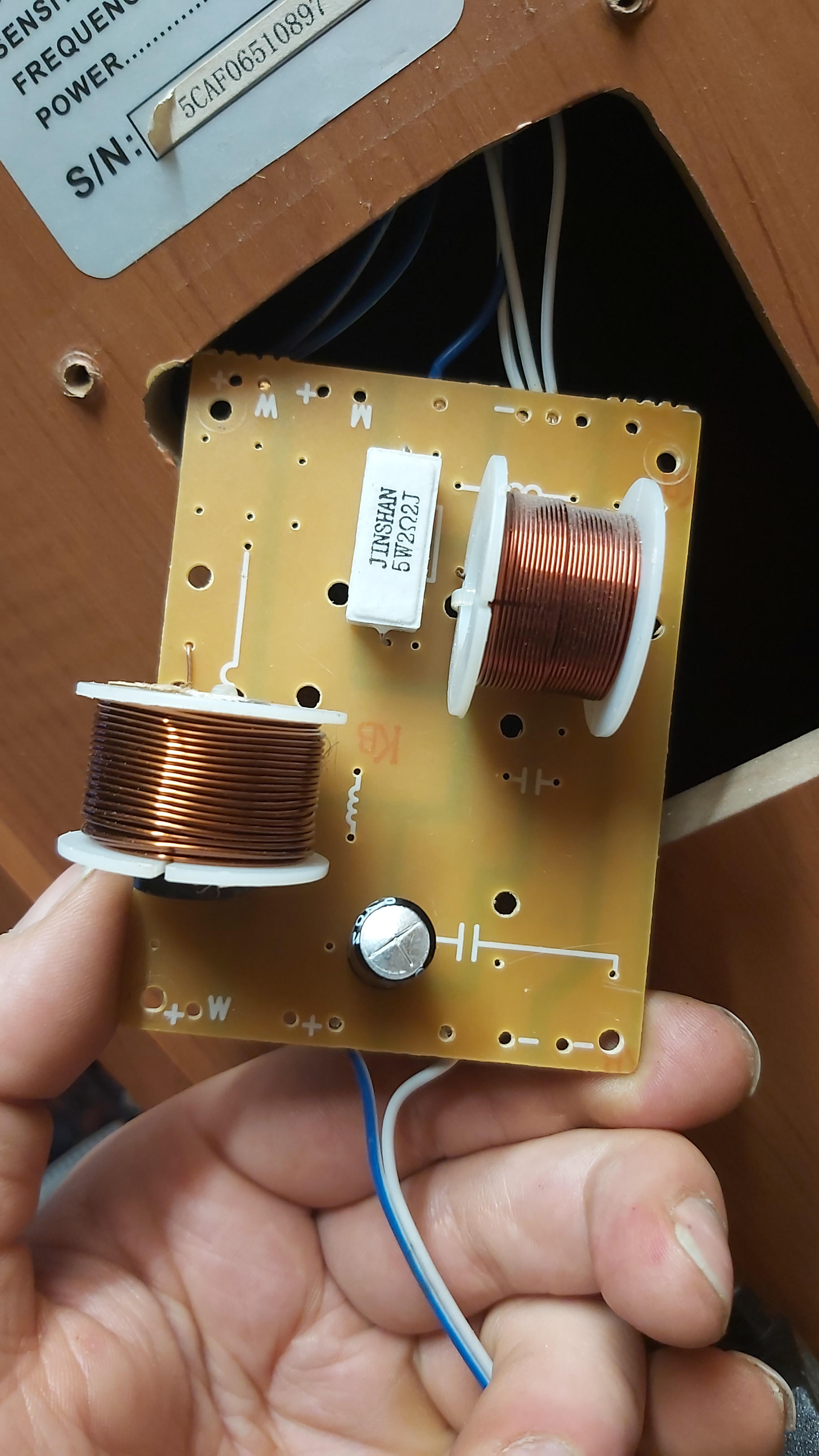 [Rozwiązano] Kolumny frontowe M-Audio HTS-700. Jakim konkretnie ...