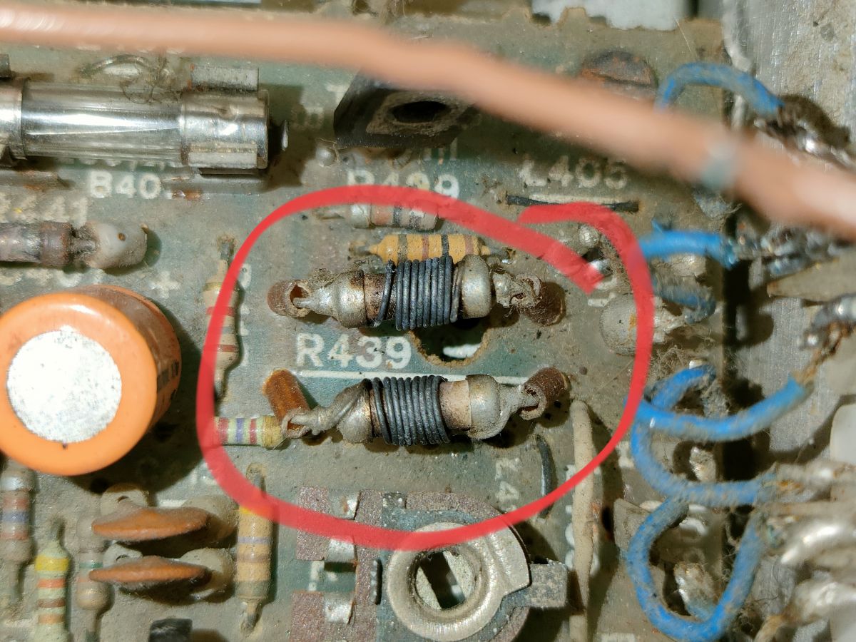 Przegrzewanie rezystorów R434, R442 w UNITRA Tosca 303: potencjalne skutki