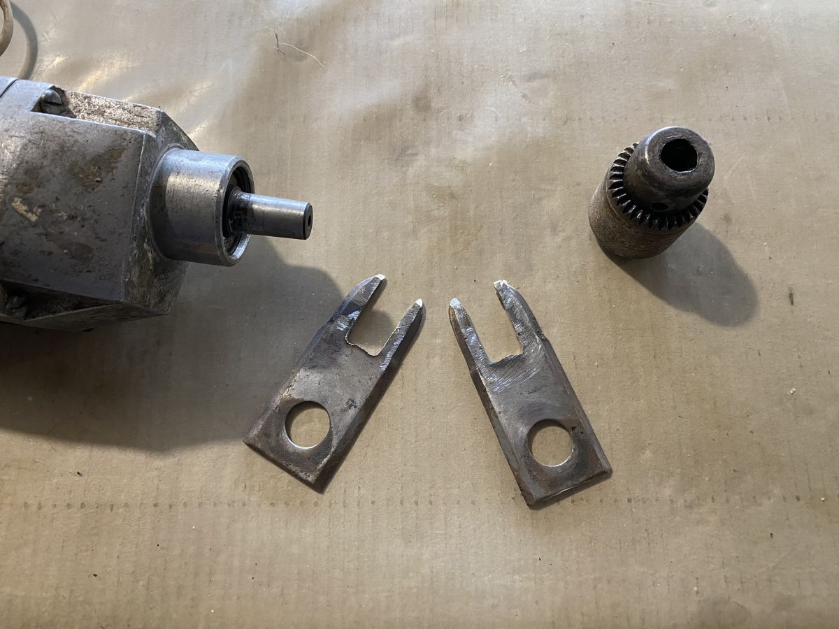 Demontaż futra wiertarki Celma PRCk 13 – brak frezu, seger, jak zdjąć?