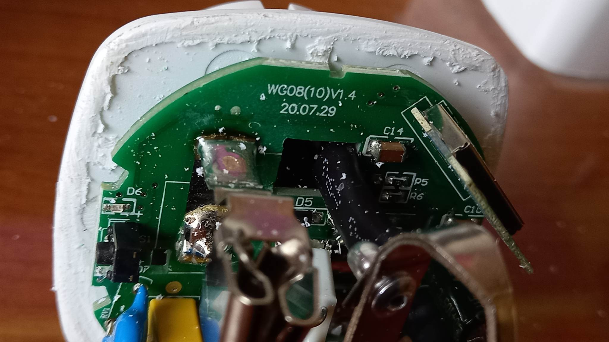 [TYWE2S] Ezviz CS-T30 10A EU (WG08(10)V1.4) brute-force teardown