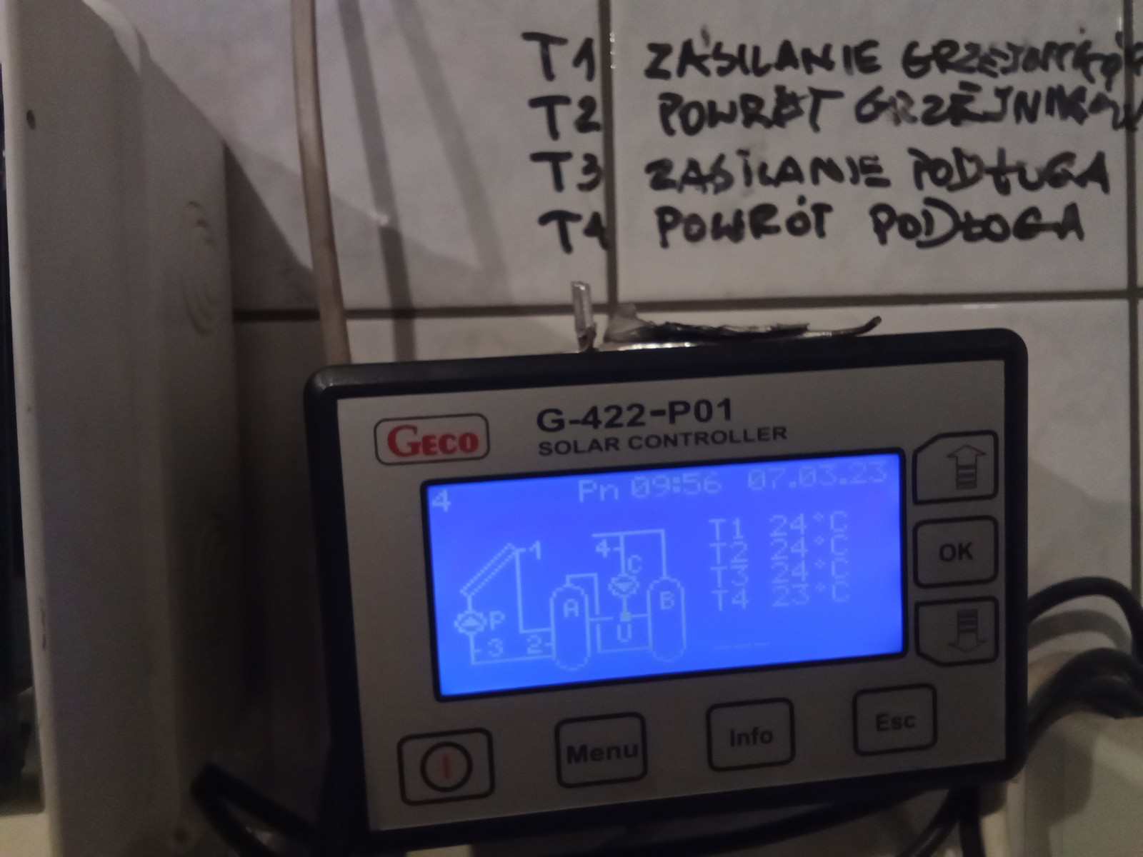 Falownik Epever HM-3000 praca off-grid + panele solarne (doświadczenia)