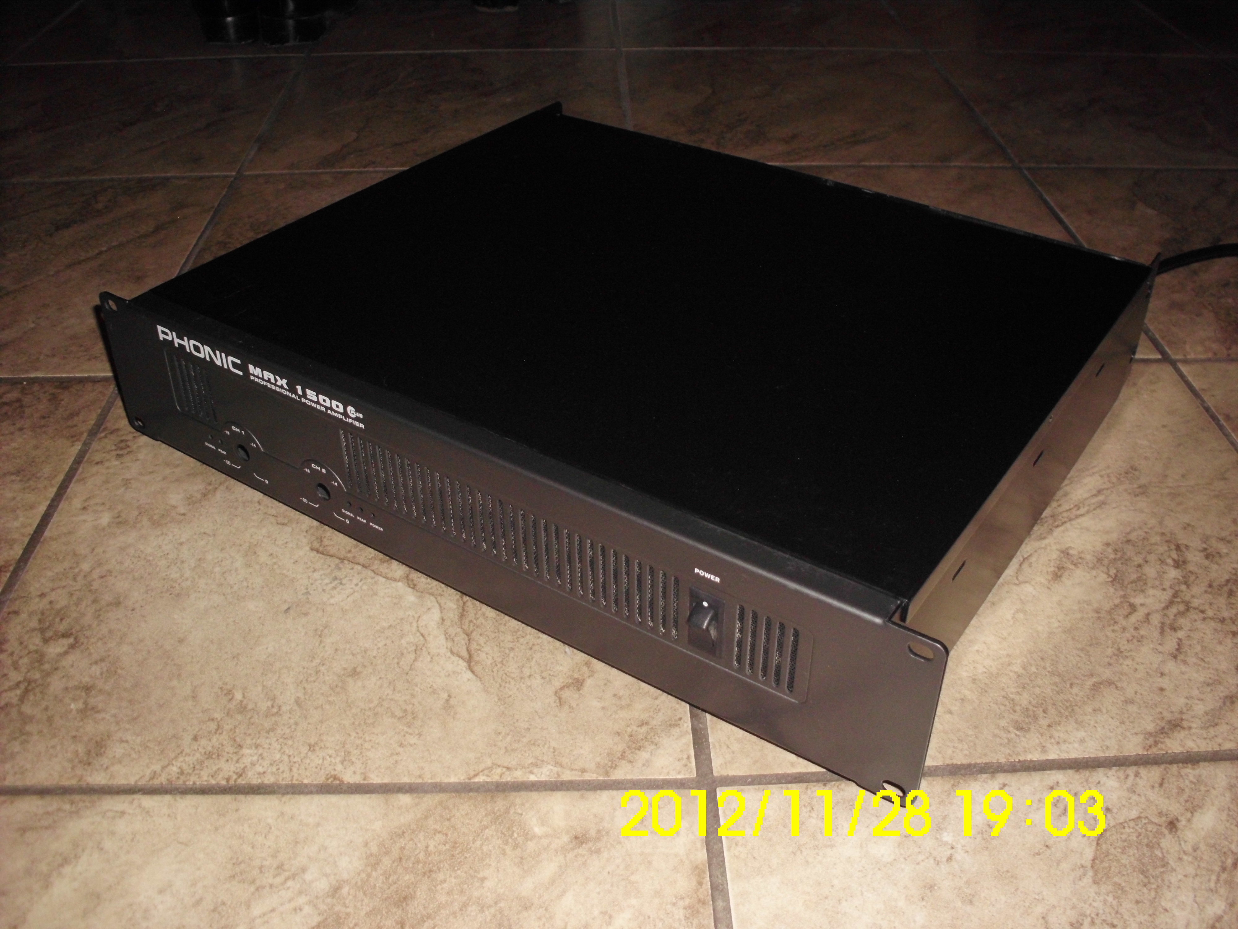 Phonic Max 1500 Plus - różnice w schematach i komponentach, podróbka?