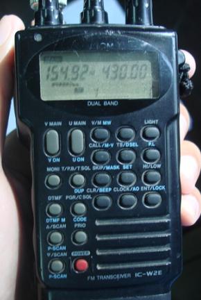 ICOM W2E czy Yaesu FT-470 - który ręczniak wybrać pod względem jakości?