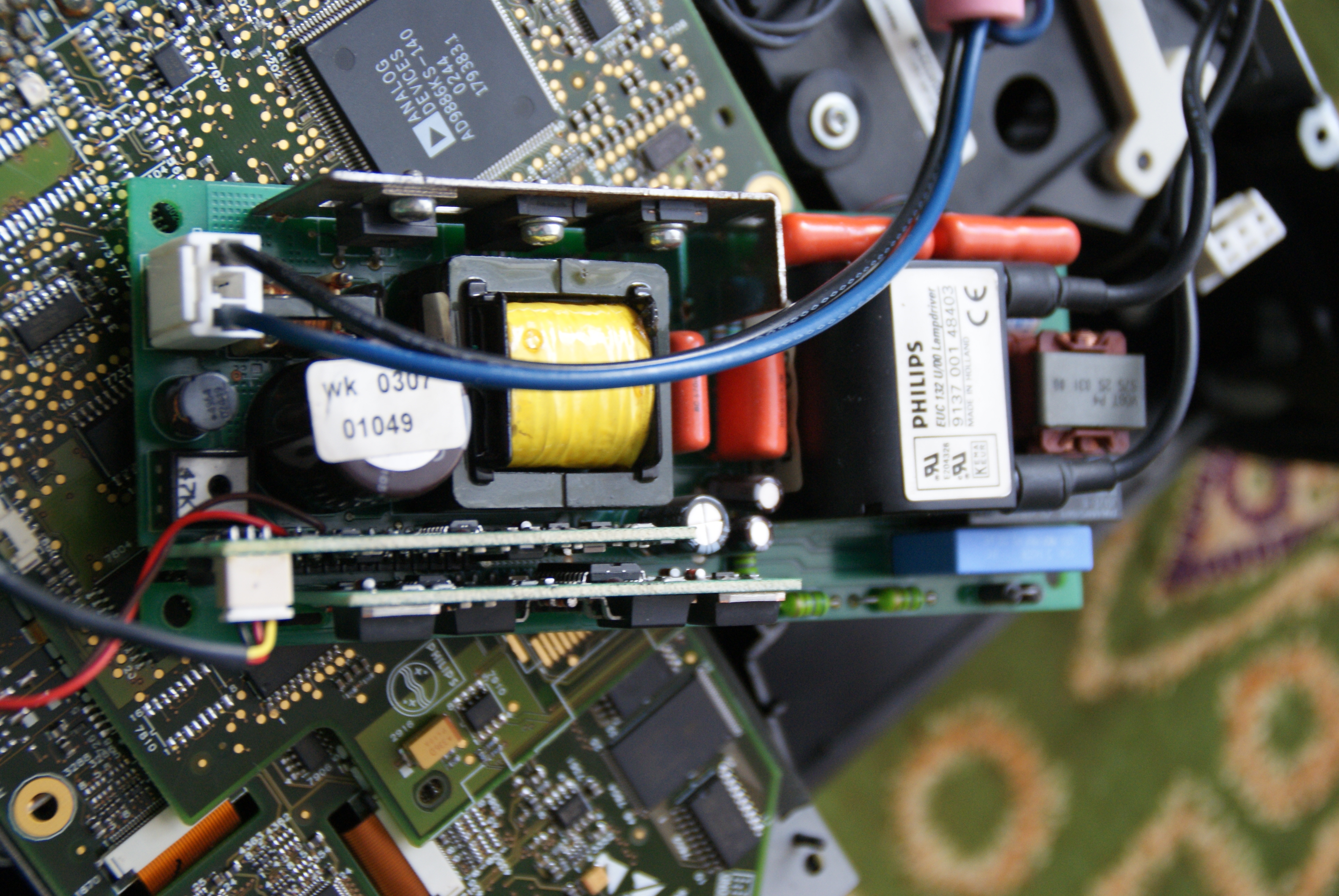 Jak uruchomić projektor Infocus LP340 bez lampy i zasilacza? - 151