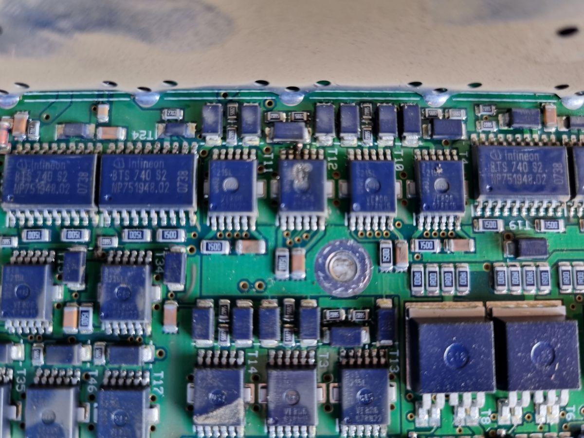 BTS5215L - Poszukuję zamiennika, 1-5 sztuk, Kalmar, JCB - Szybki zakup ...