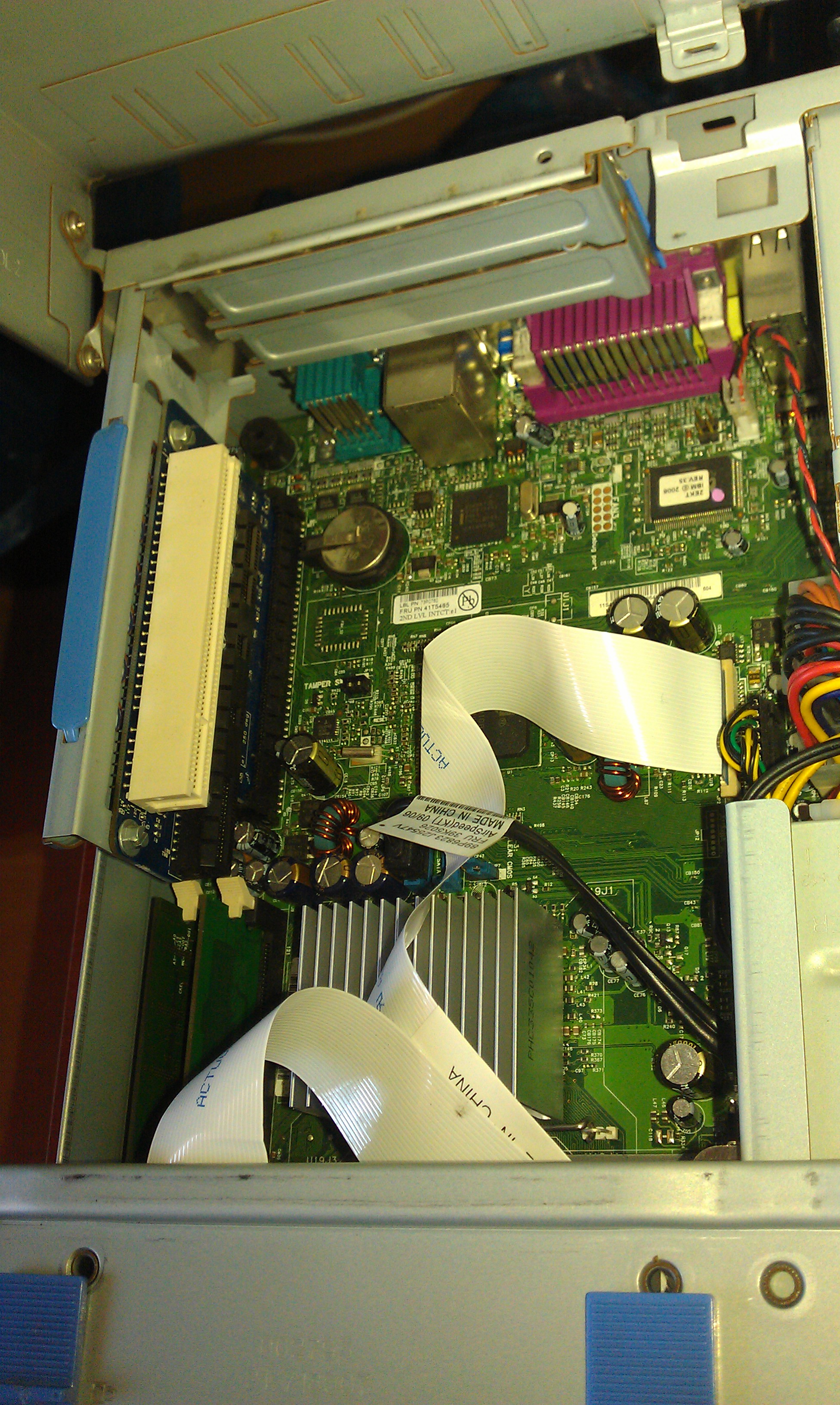 IBM M52 ThinkCentre 9210 - wybór karty graficznej PCIe x1 30W