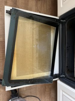 Hotpoint SA2 540 H WH typ FXJM6 - jak założyć wewnętrzną szybę drzwi