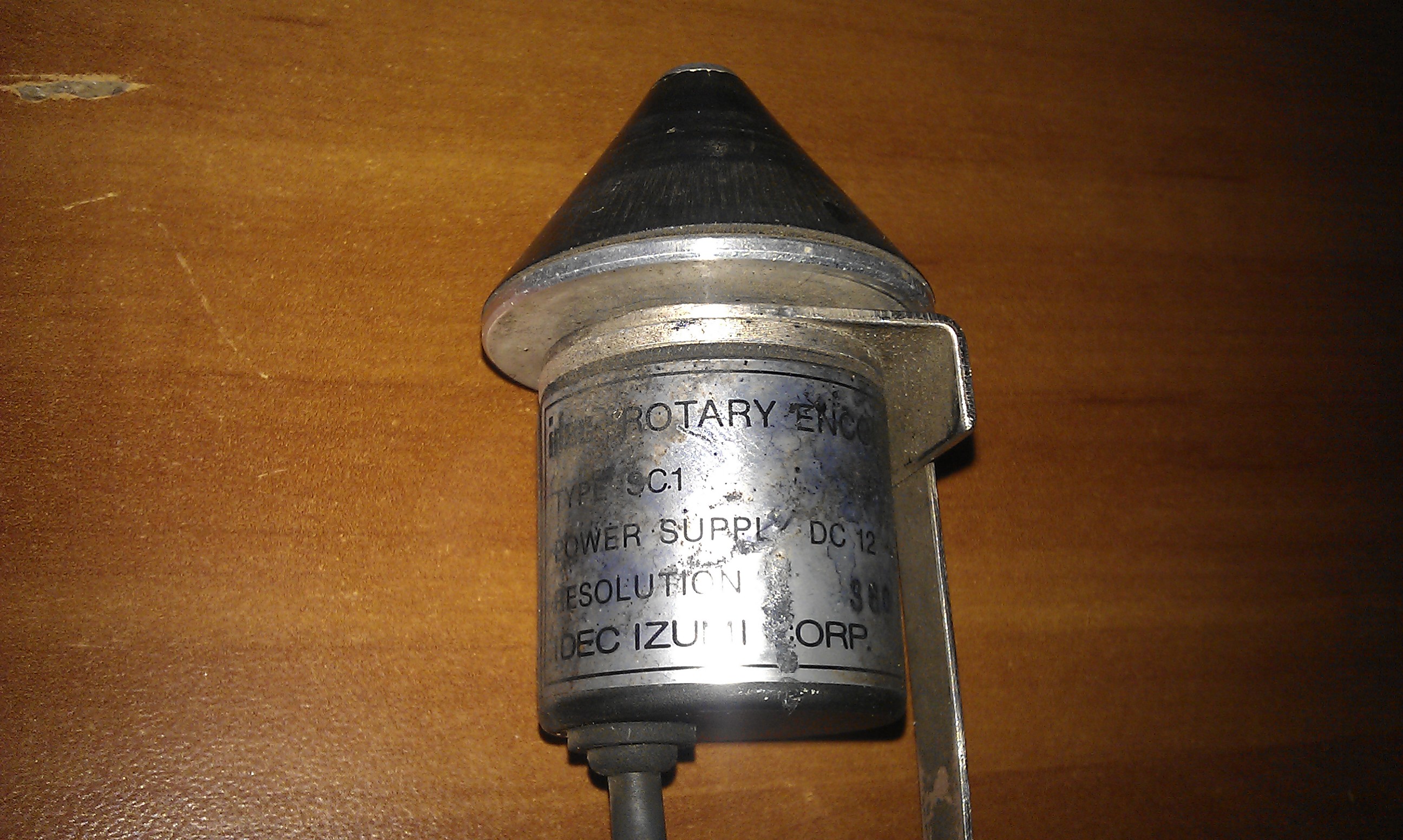 Enkoder obrotowy IDEC IZUMI - jak rozpoznać typ i podłączyć do Arduino?