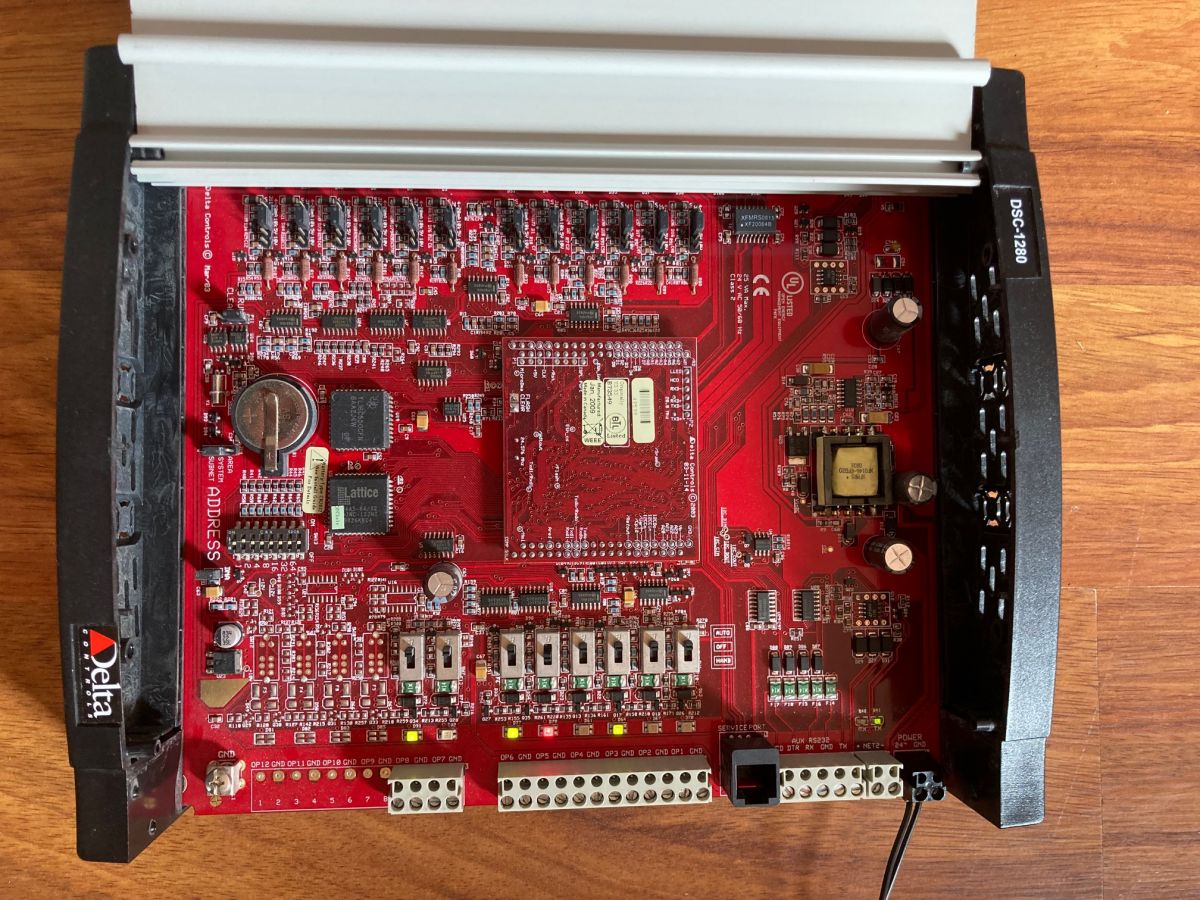 [Sprzedam] Sterownik aplikacyjny Delta Controls DSC-1280E
