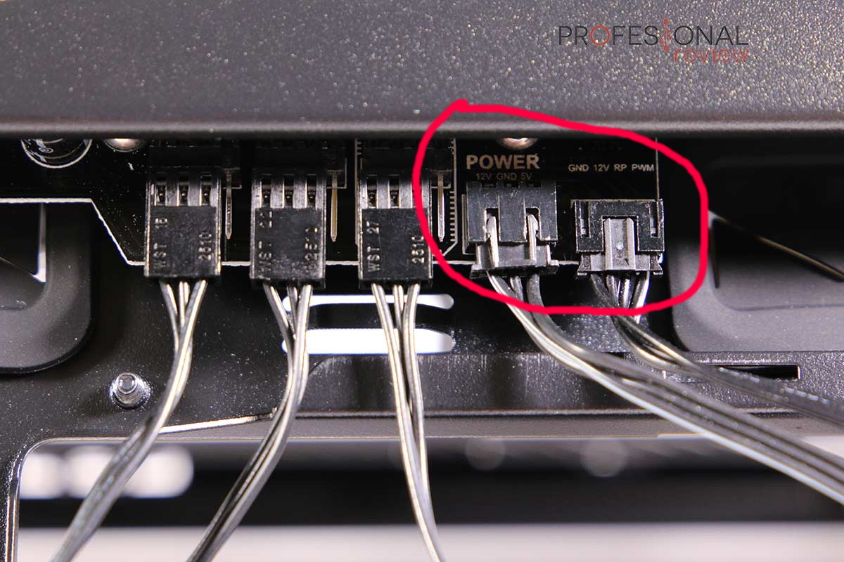 [Rozwiązano] Jak podłączyć kontroler wentylatorów w obudowie Fractal ...