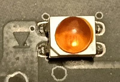 Zidentyfikowanie czerwonej diody LED SMD z modułu światła stopu Subaru ...