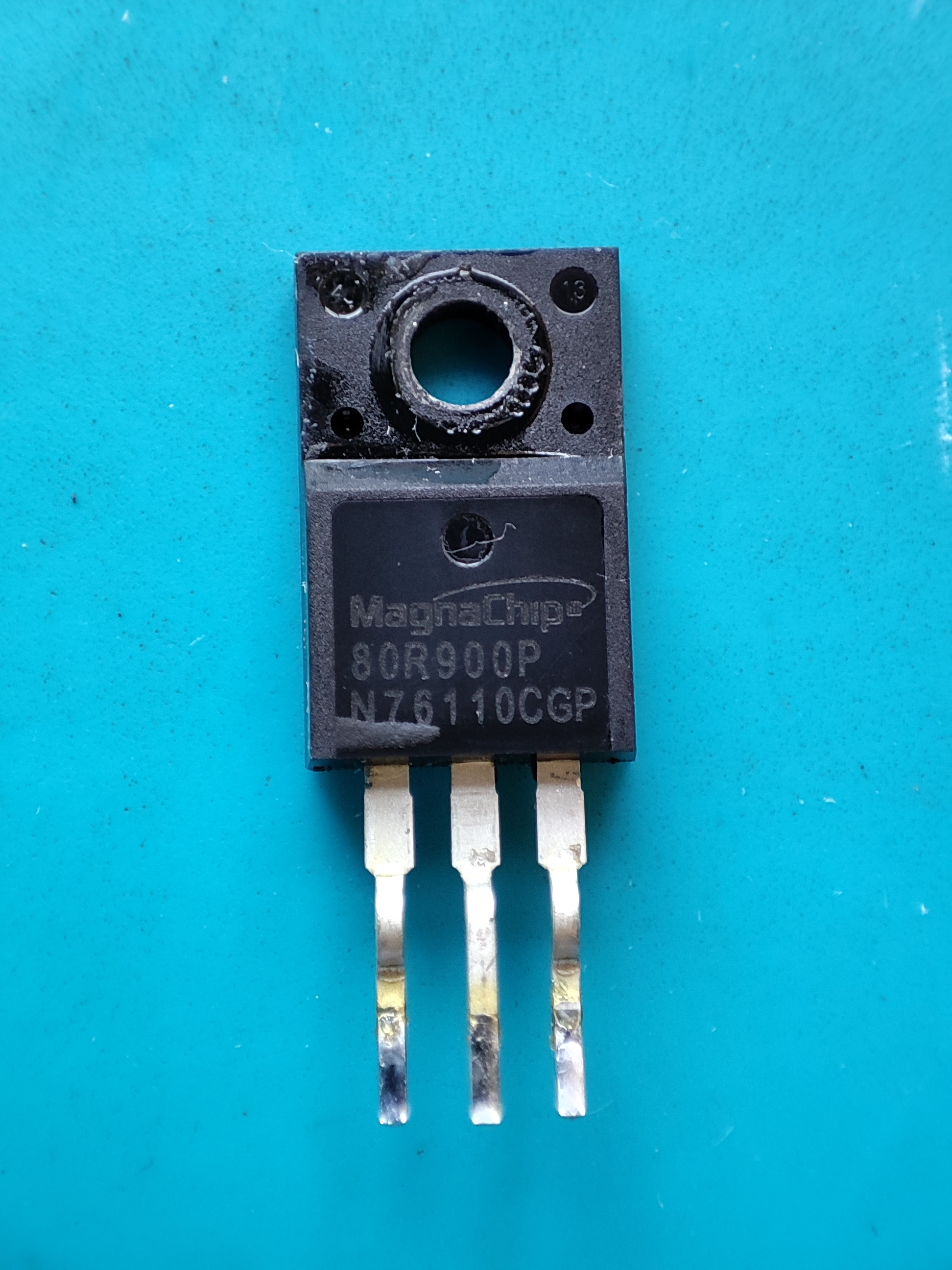 Bosch 18V-40 Charger - Identifying Damaged PCB Components, Transistor ...