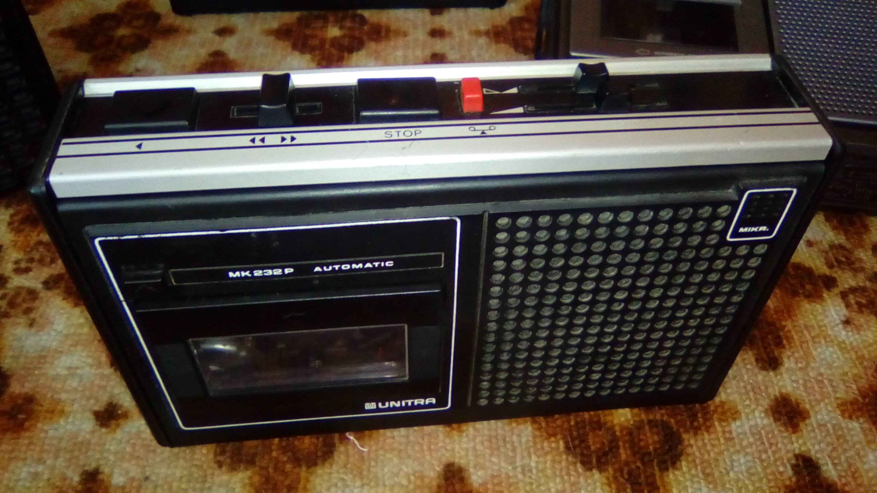 UNITRA GRUNDIG RB 2300 przelutowałem głośnik i magnetofon nie gra