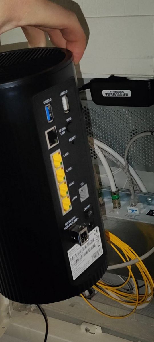 RJ45, krótki kabel działa, ale słabo; dłuższy kabel = brak internetu ...