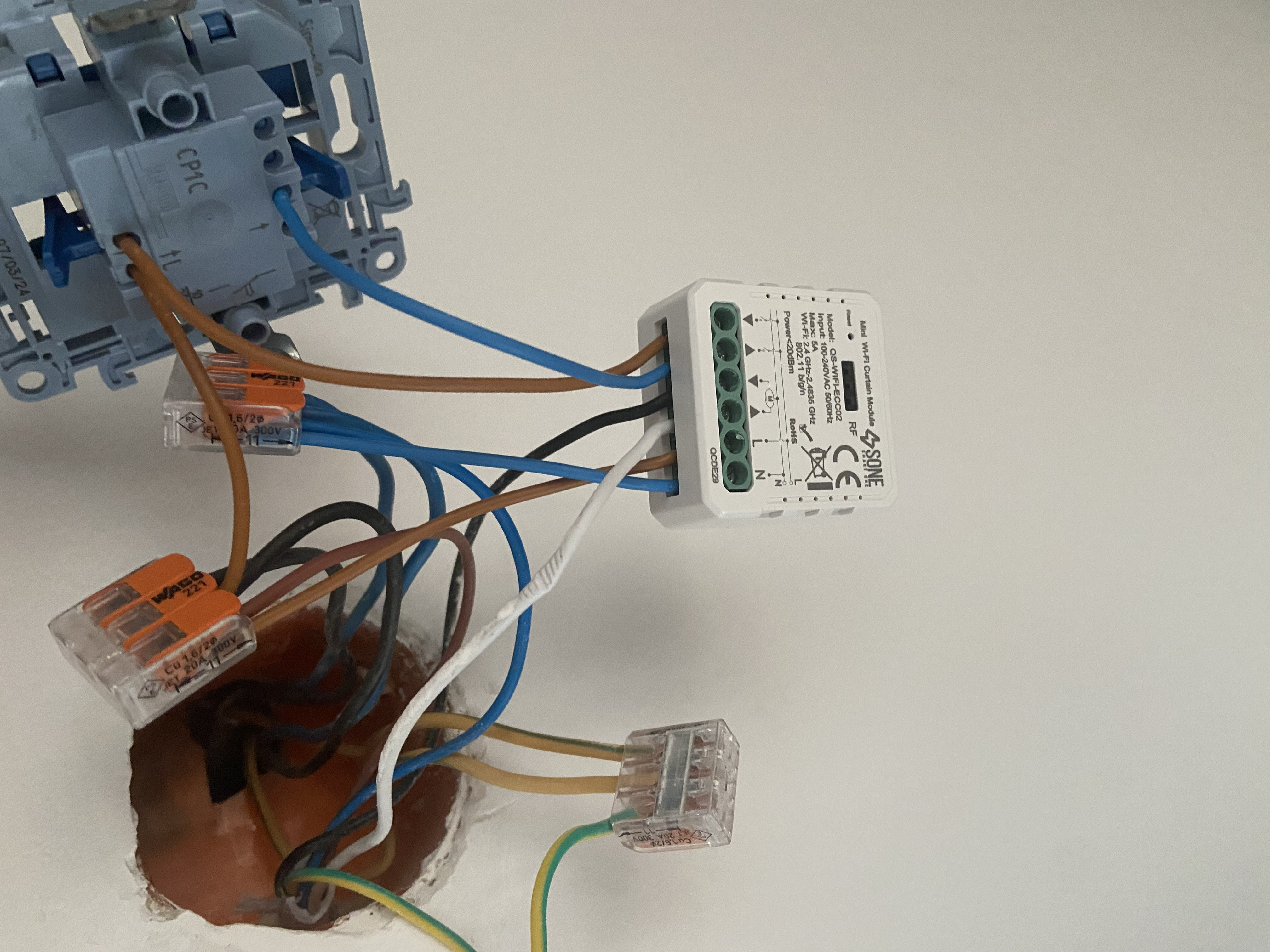 Roller shutter controller with bell switch - how to connect the wires ...