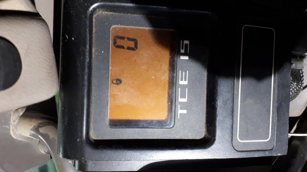 CLASS ARES 836 TCE15 - co oznaczają kody PE/AL/0/37 i ikona kłódki?