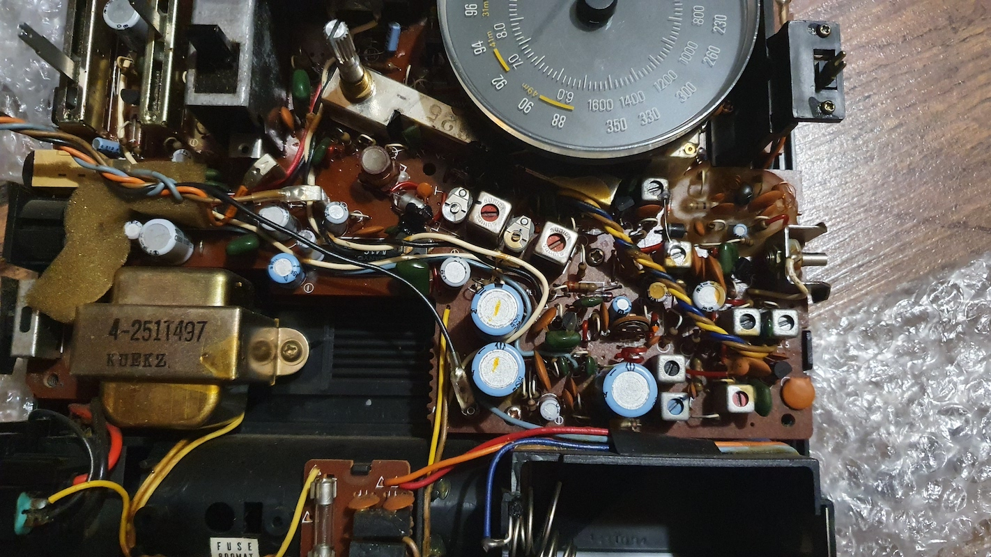 Uniwersum TRN2764/Sanyo RP 8600: Jak rozszerzyć zakres UKF do 108MHz?