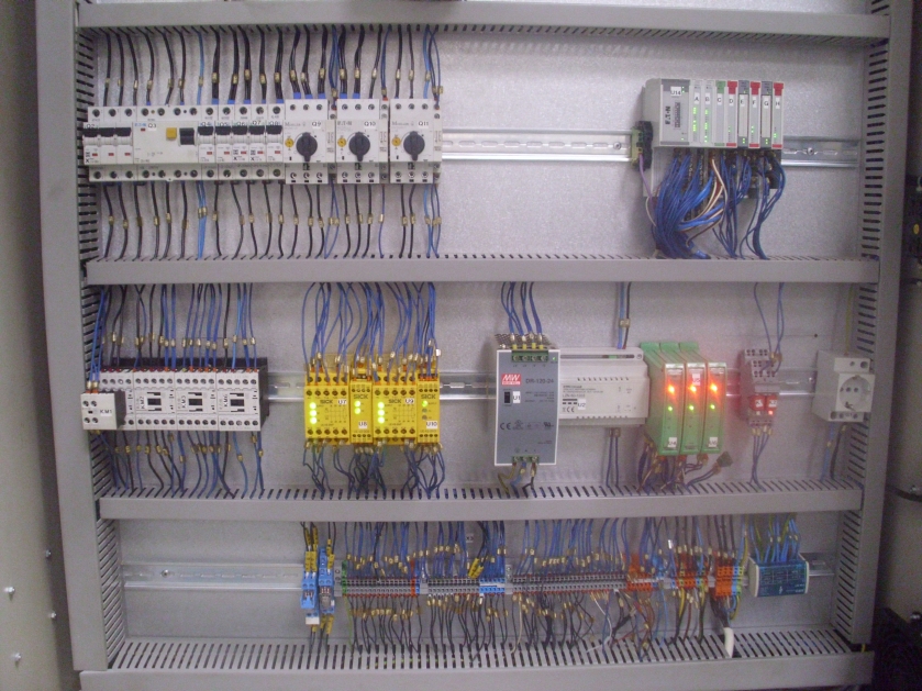 Zdjęcia najlepszych i najgorszych instalacji elektrycznych. - 4