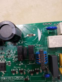 Ikea GHE613CB3 (91143434202 VÄLGJORD) - wartość kondensatora C240 ...