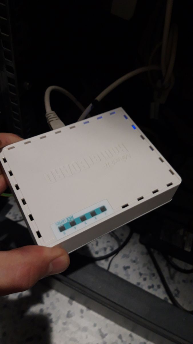 Konfiguracja AP D-Link DIR-615 w sieci z Cisco 891F i Catalyst 2960