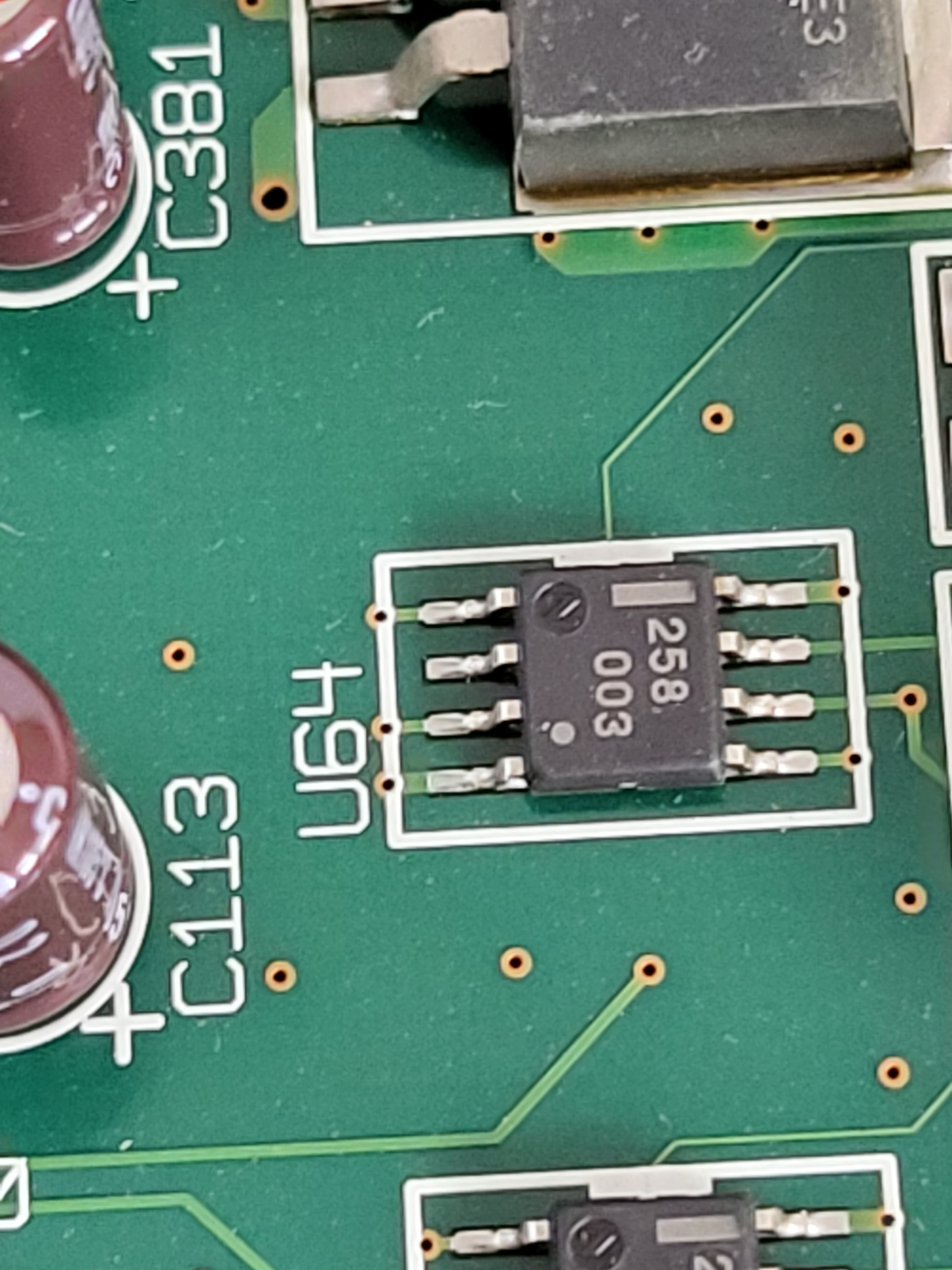 Identyfikacja elementów na płycie I/O: Dioda Zenera ZD30-CL2, MOS FET ...