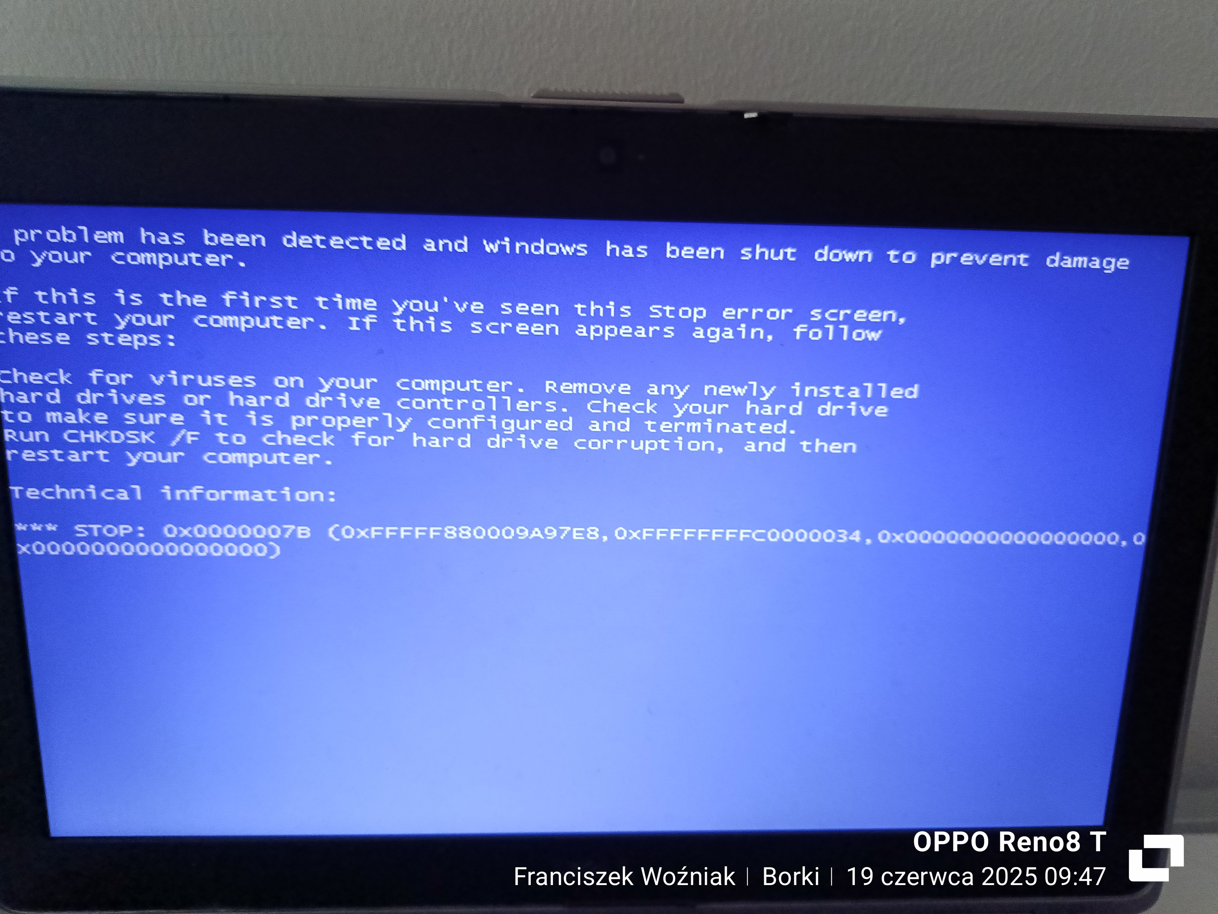 [Rozwiązano] Dell Latitude E6240 – BSOD 0x0000007B przy starcie Windows 7, brak bootowania systemu
