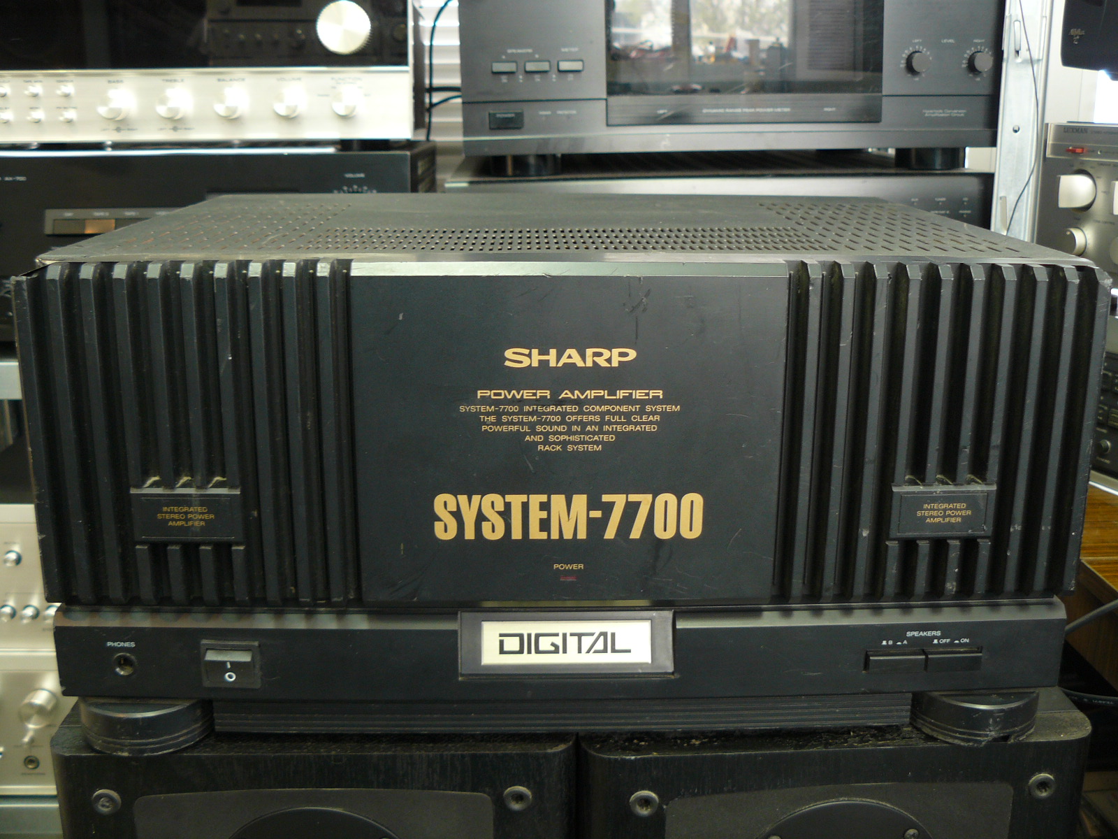 sharp system 7700. jak podłączyc? jest model, który podłącza sie bez ...