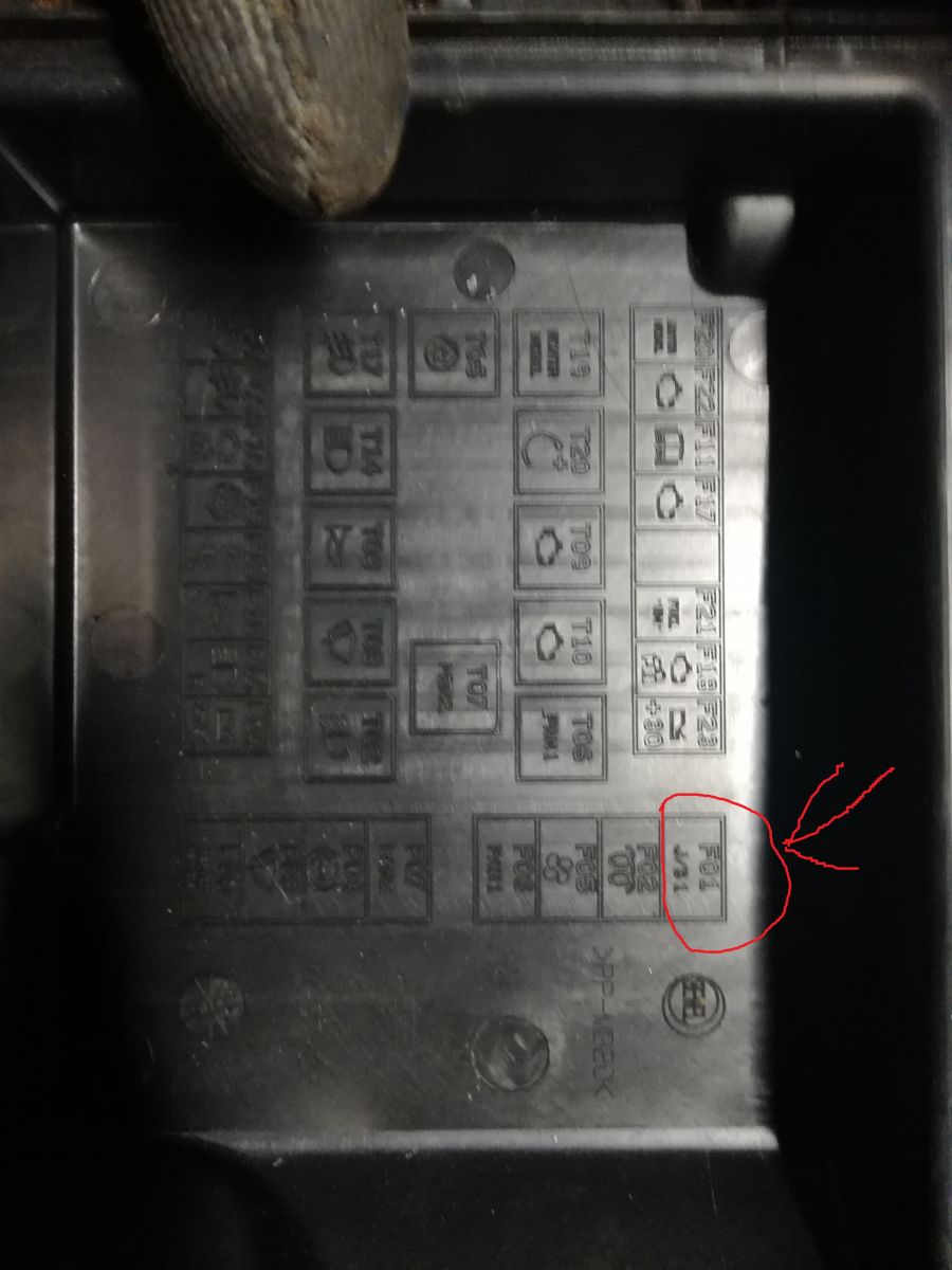 Peugeot Boxer 2.8HDI 2002 gasze auto wyciągam kluczyk i nadal palą się ...